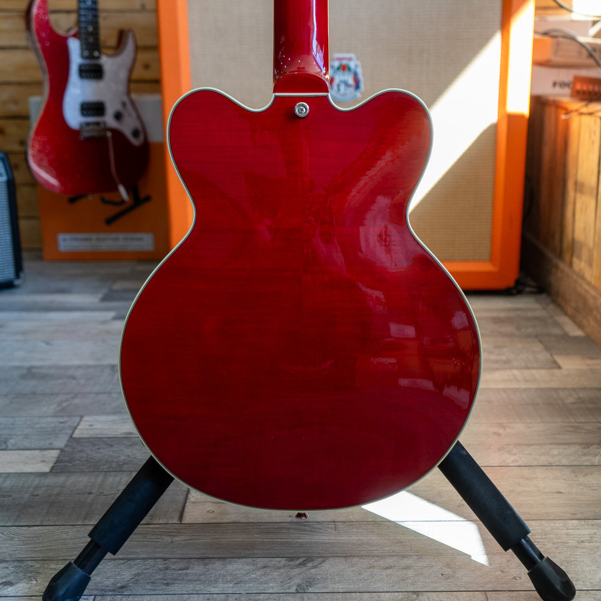 Hofner Verythin Standard D in Cherry Red - (Pre-Owned) – Southend Music ...